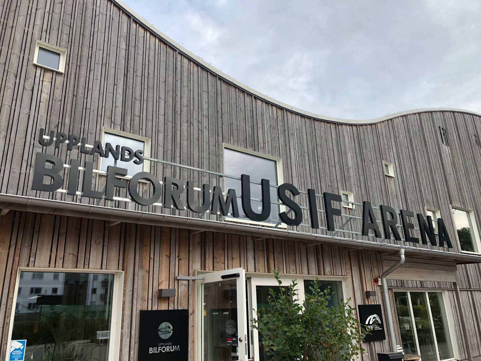 Samarbete med USIF Arena - Upplands Bilforum